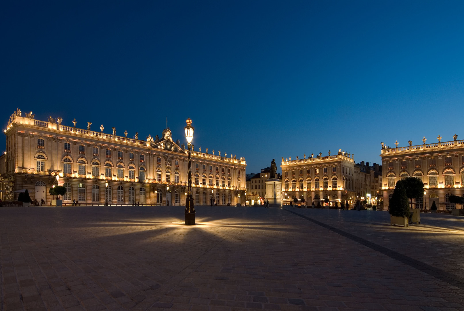 La Place stanislas - Château de Morey